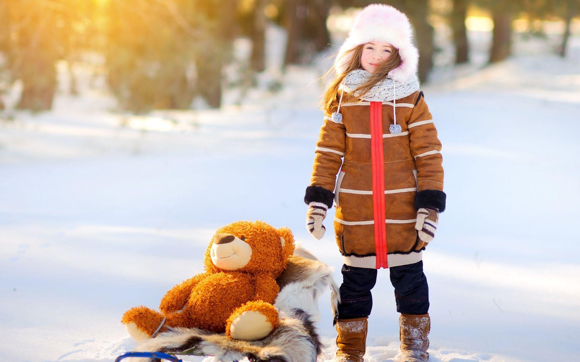 5 Benefits of Playing Outside in the Winter – Playtime by Eimmie